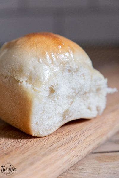 Super Easy 1 Hour Dinner Rolls Recipe - Twelve On Main